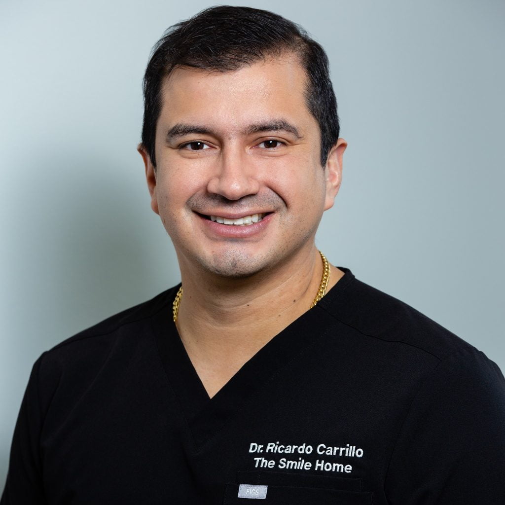 Dr. Ricardo Carrillo - The Smile Home | Dentista - Tudo para Brasileiros