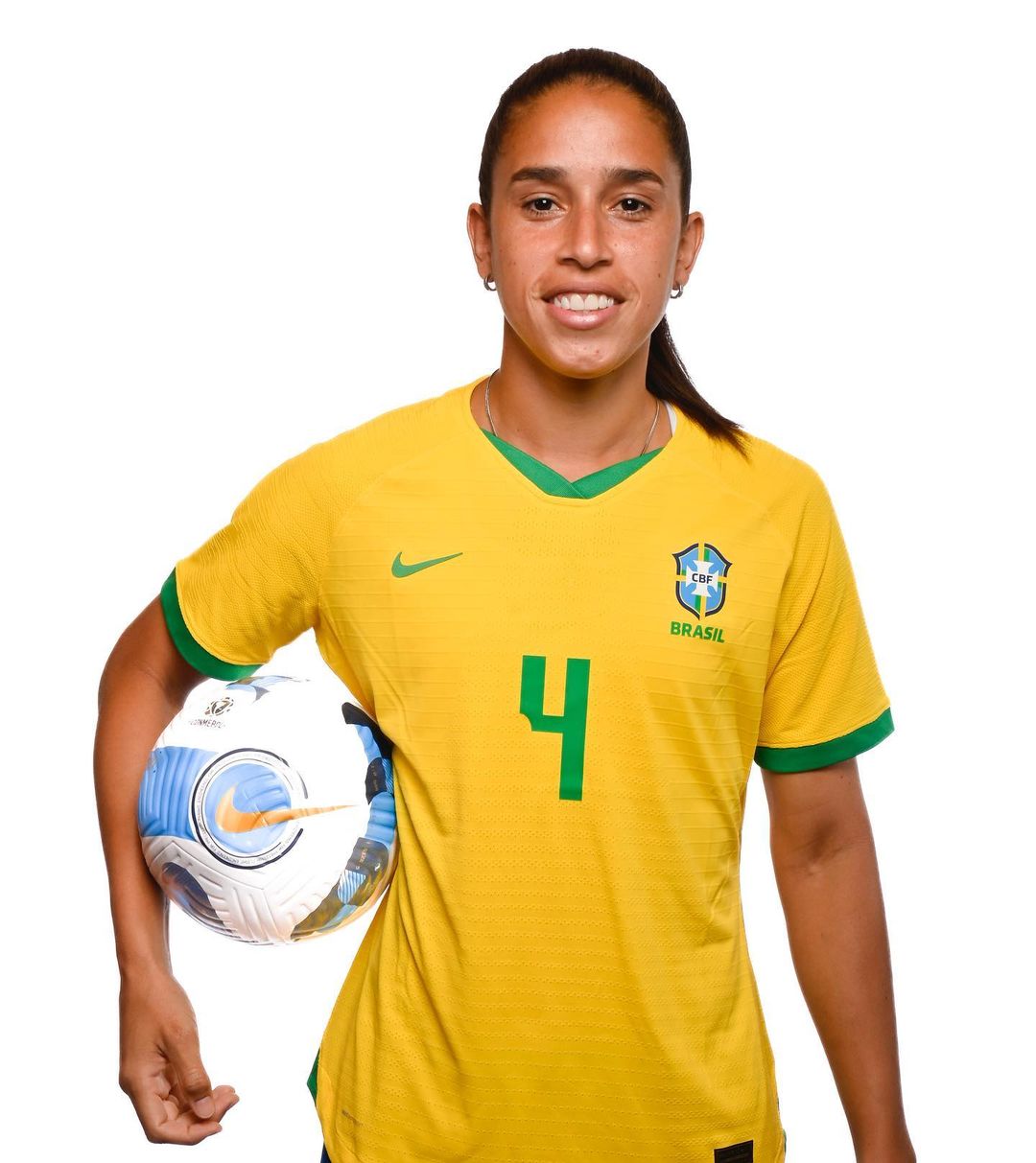 Capitã da Seleção Brasileira, Rafaelle é o novo reforço do Orlando ...