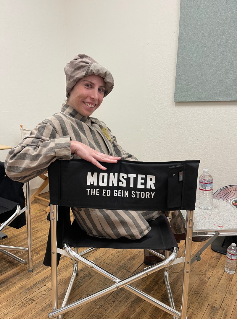 Atriz brasileira Bruna Fachetti estreia em "Monstro: A História de Ed ...